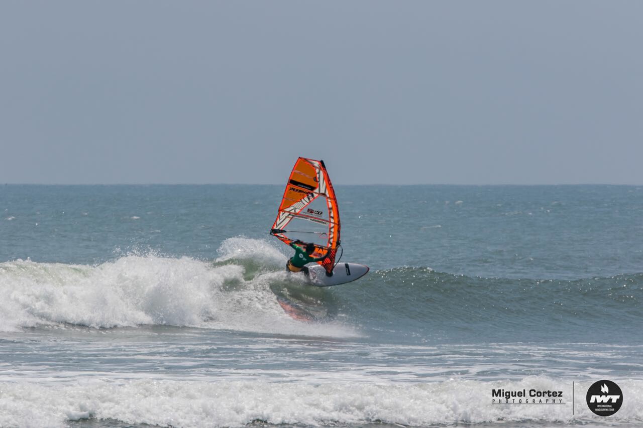 Arrancó el Pacasmayo Classic 2018 - Copa Repalsa | Olas Perú, Reporte ...